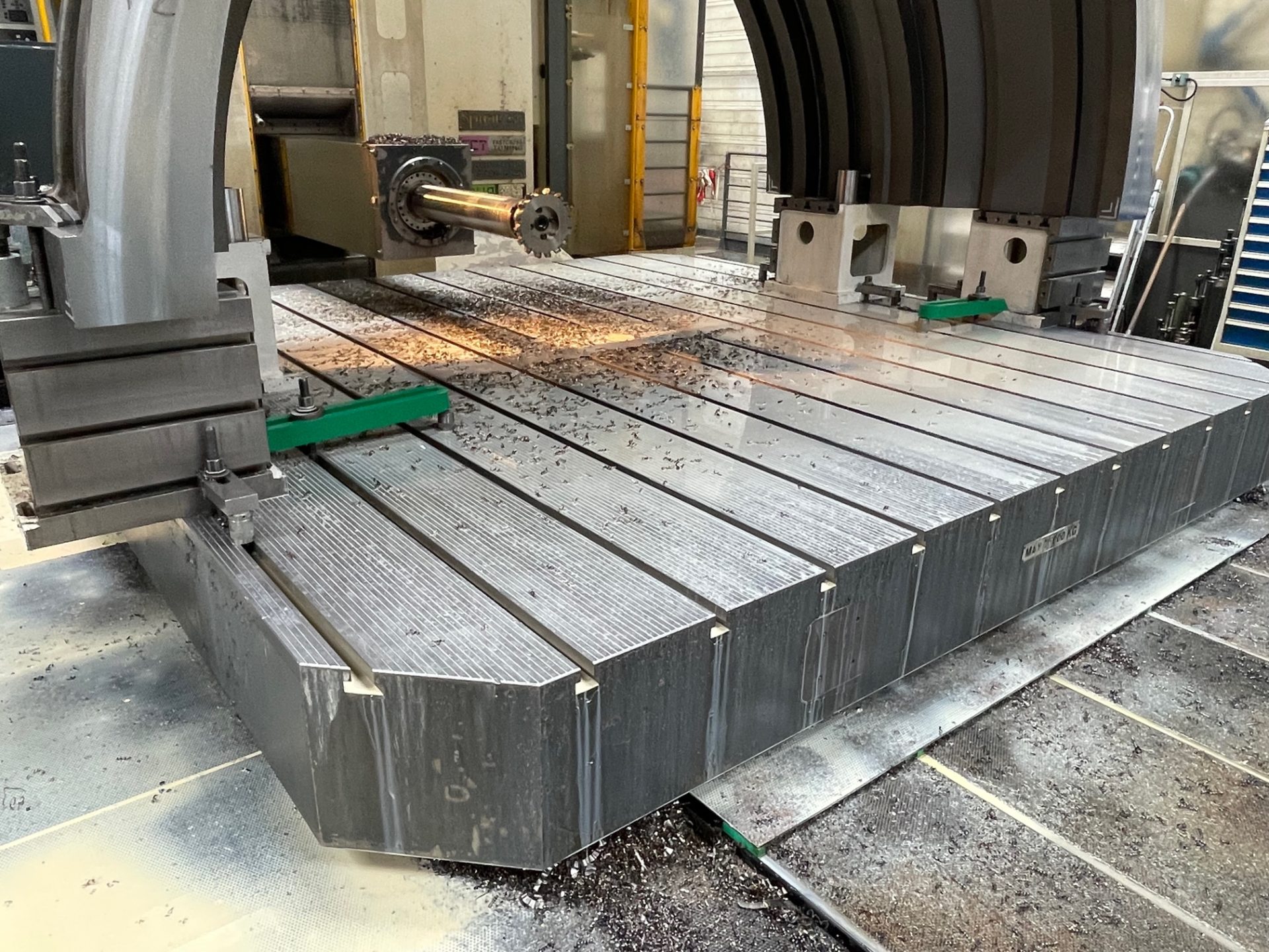 CNC RAM TYPE FLOOR BORING / MILLING - FPT - SPIRIT 250 - Axel Machines