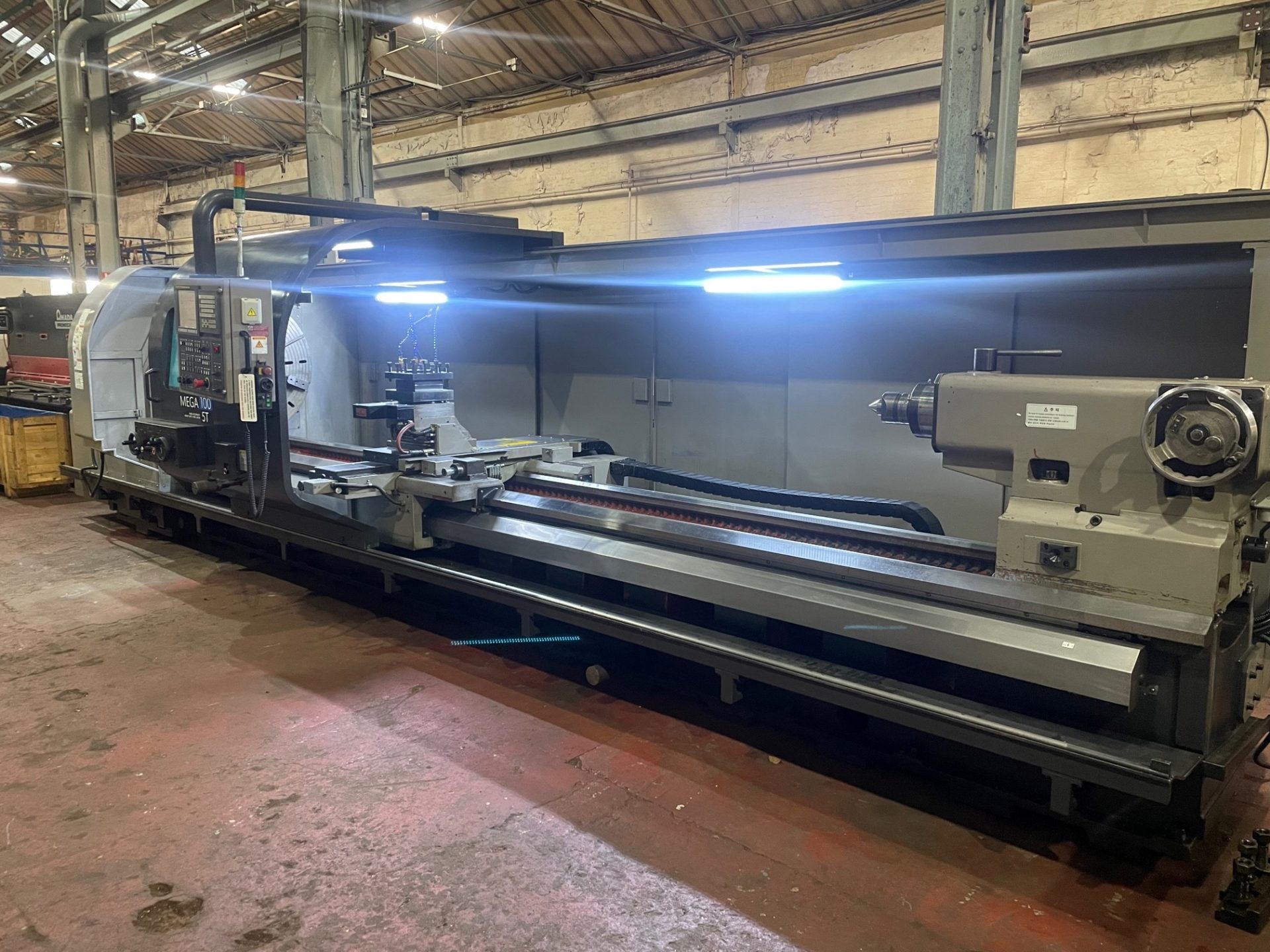TEACH IN CNC LATHE - HWACHEON - MEGA 100 - Axel Machines
