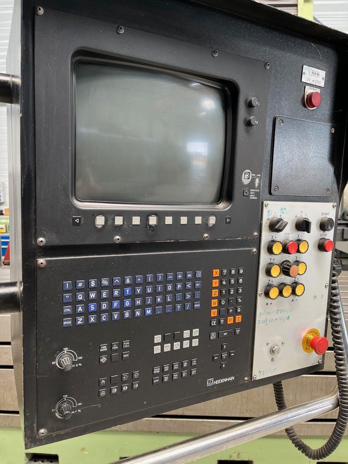 Bed Type Universal CN Milling Machine - CORREA L30/32 - Axel Machines