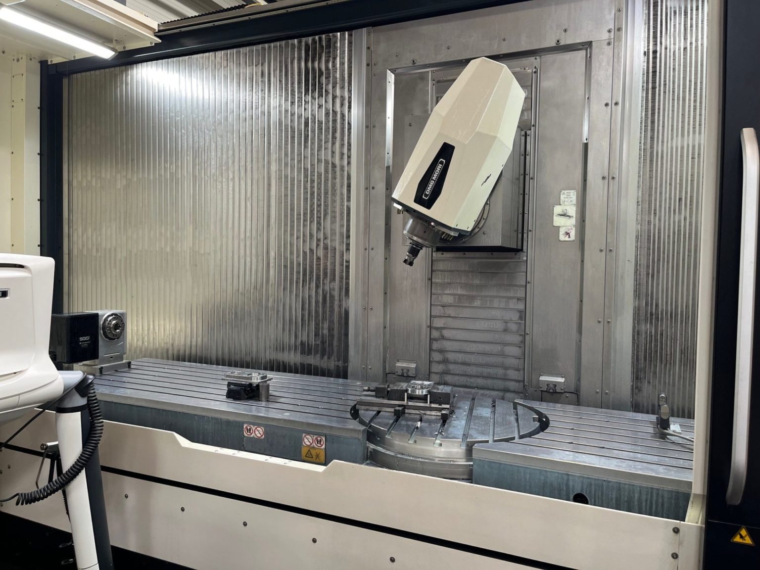 5 axes Machining Center - DMG MORI - DMF 300/8 - Axel Machines