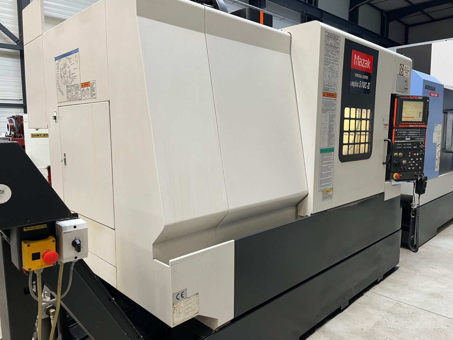 3 axes Vertical Machining Center - MAZAK - NEXUS VCN 510 C-II - Axel ...